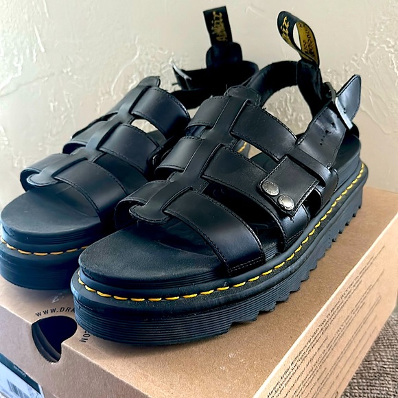 Dr. Martens | Shoes | Black Terry Dr Martens | Poshmark